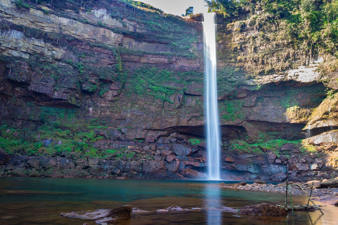 10 Scenic Waterfalls In Meghalaya That'll Leave Your Mesmerised | Oddessemania