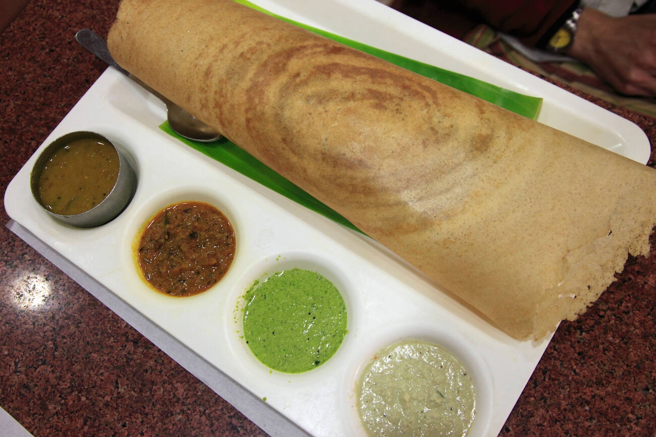 21 Best Street Foods In Guwahati Not To Miss! | Oddessemania
