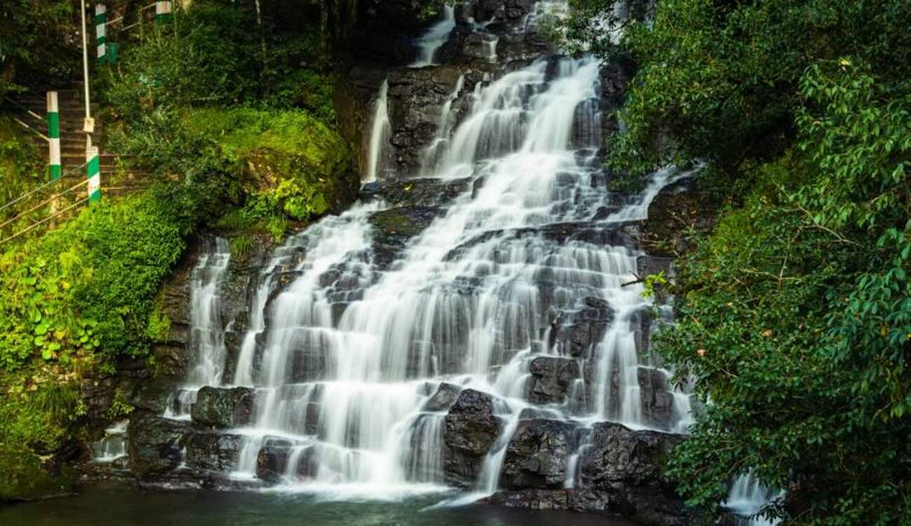 Elephant Falls:A Perfect Spot For Family Trip