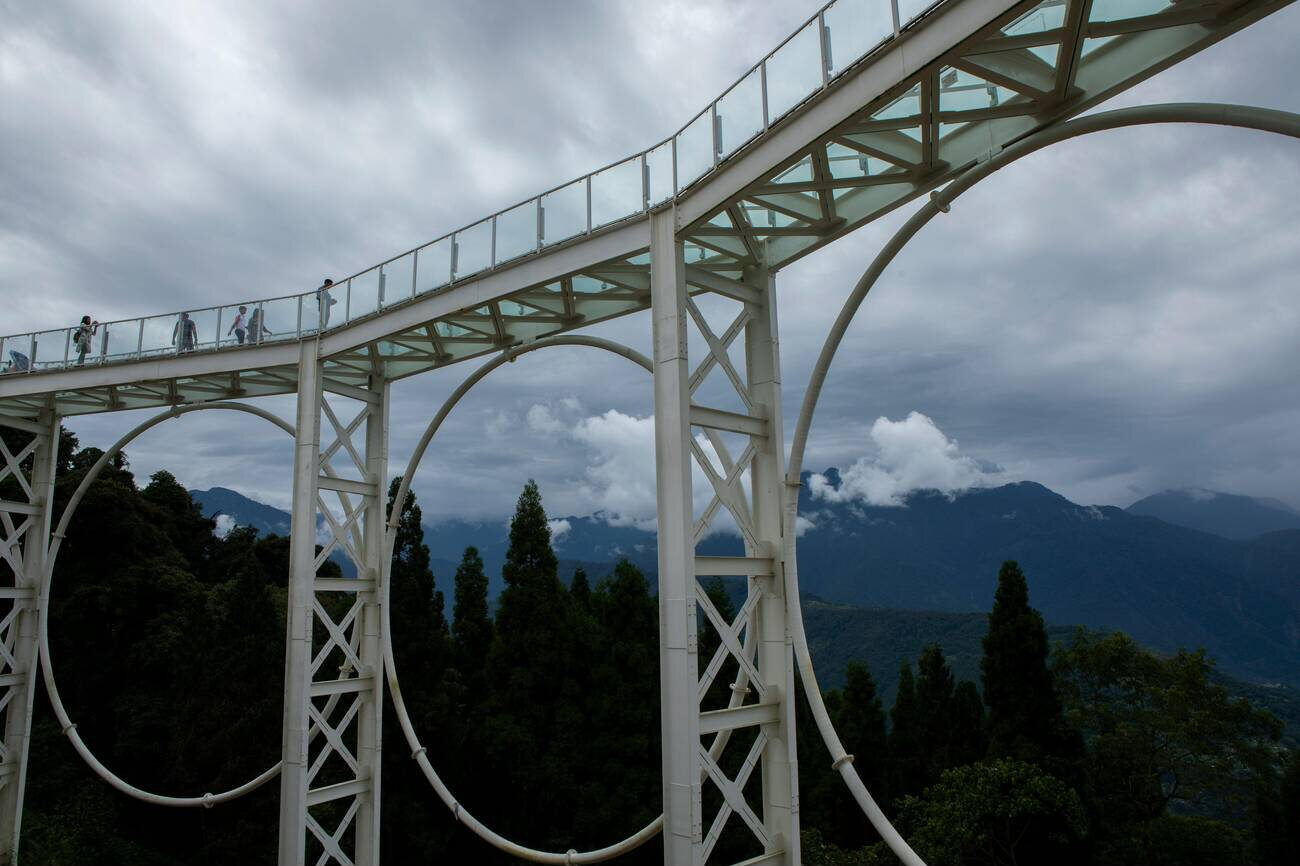 The Famous Pelling Skywalk | Oddessemania
