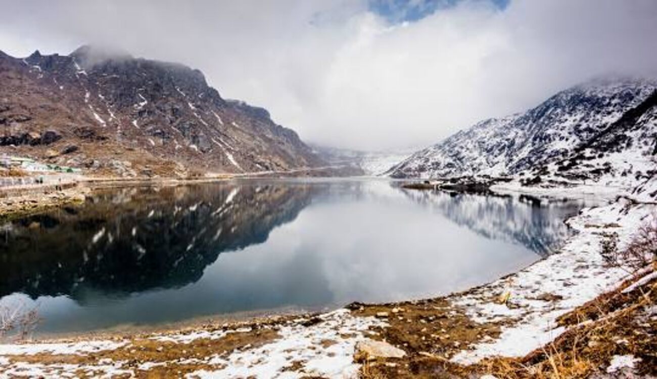 Experiencing Sikkim Snowfall : 8 Beautiful Destinations | Oddessemania